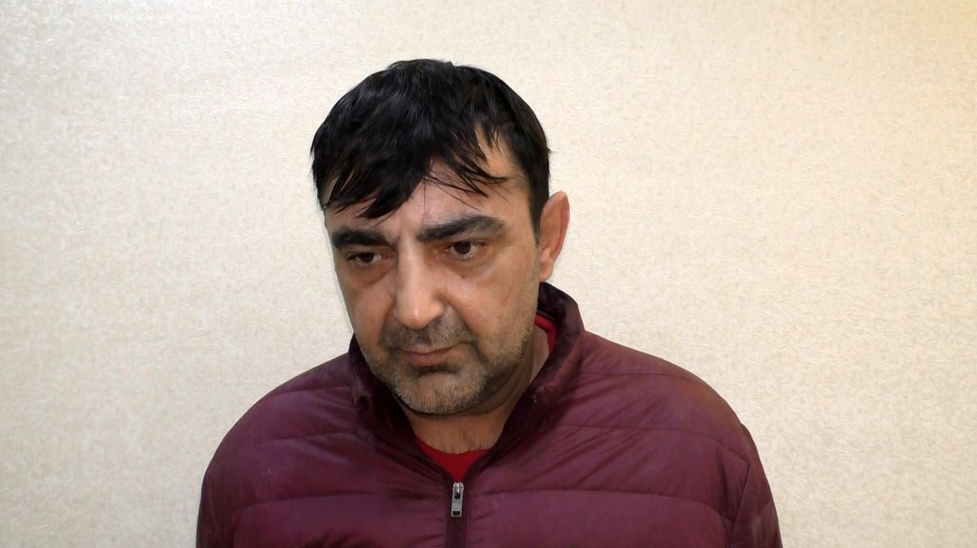 Xarici ölkə vətəndaşına narkokuryerlik edən şəxs tutuldu - FOTO