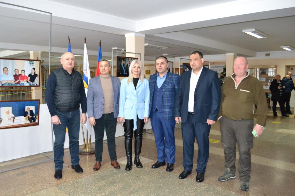 Jitomirdə Heydər Əliyevin 100 illiyi ilə bağlı FOTOSƏRGİ