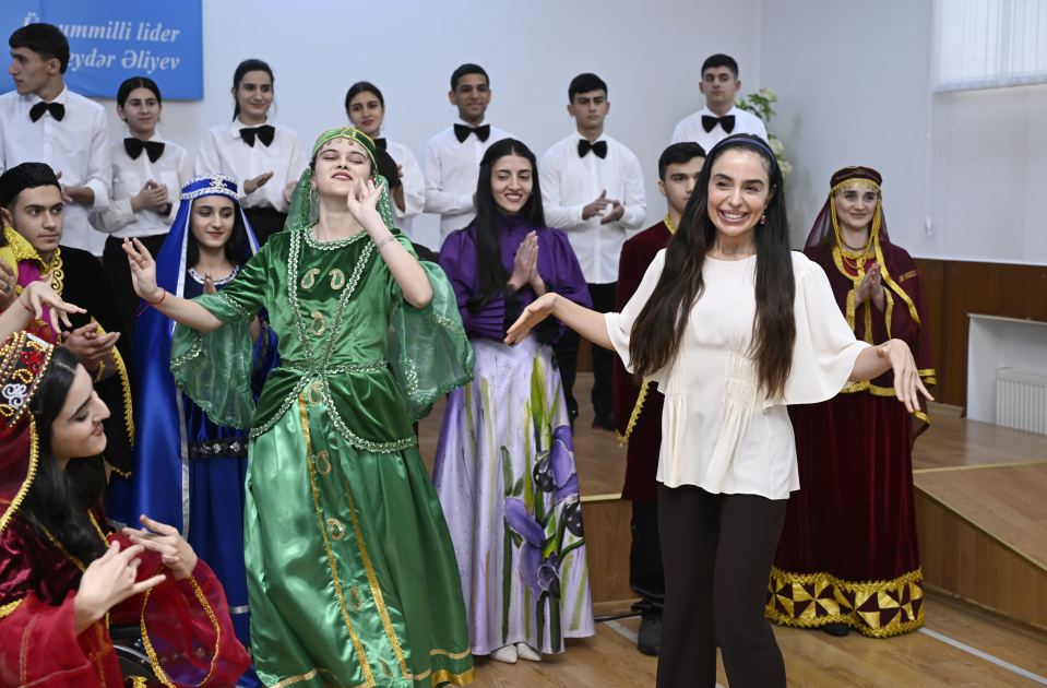 Leyla Əliyeva sosial xidmət müəssisələrində - FOTO | Modern.az