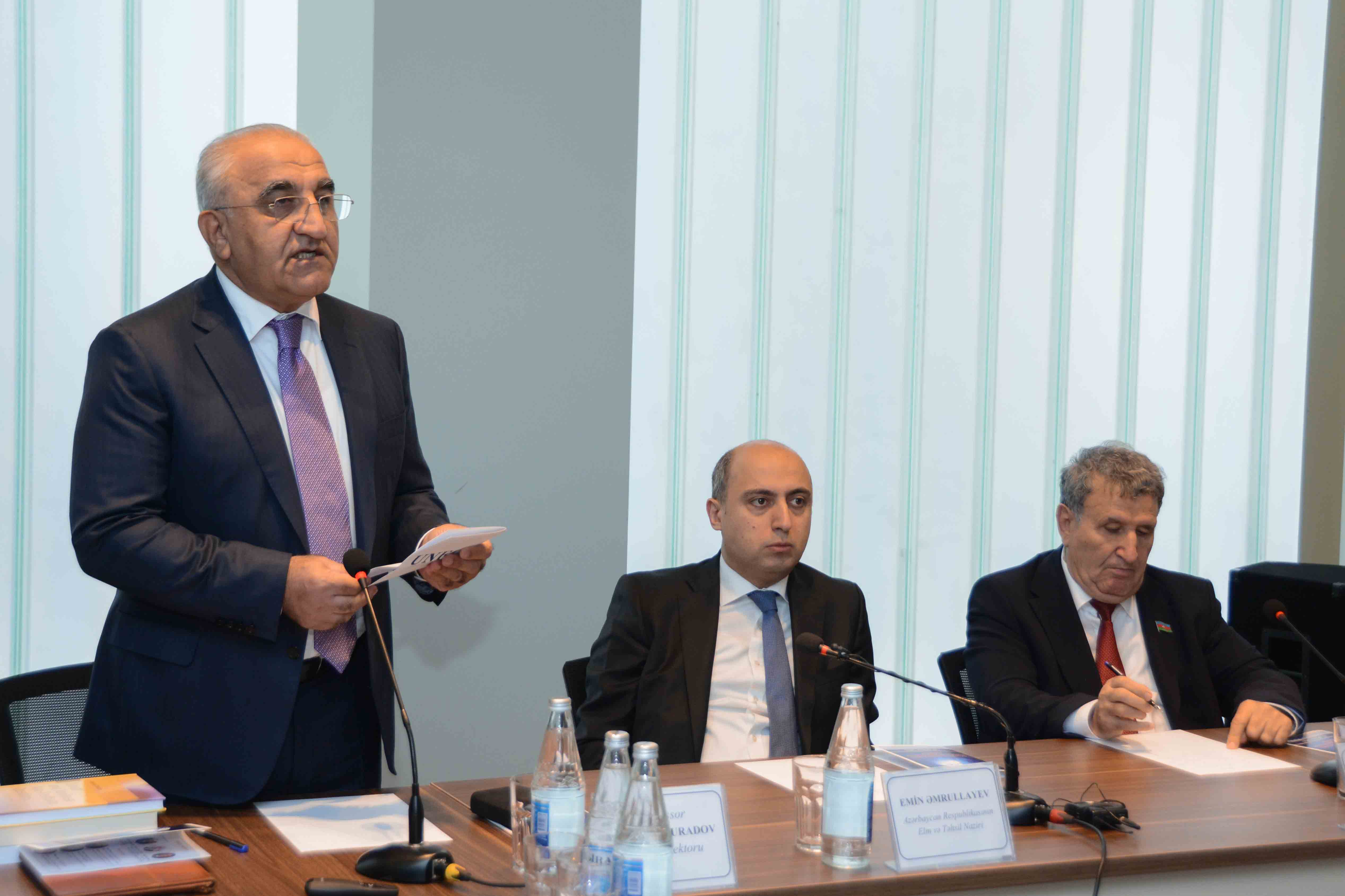 UNEC-də müzakirə: “Azərbaycanda elmin populyarlaşdırılması modeli ...